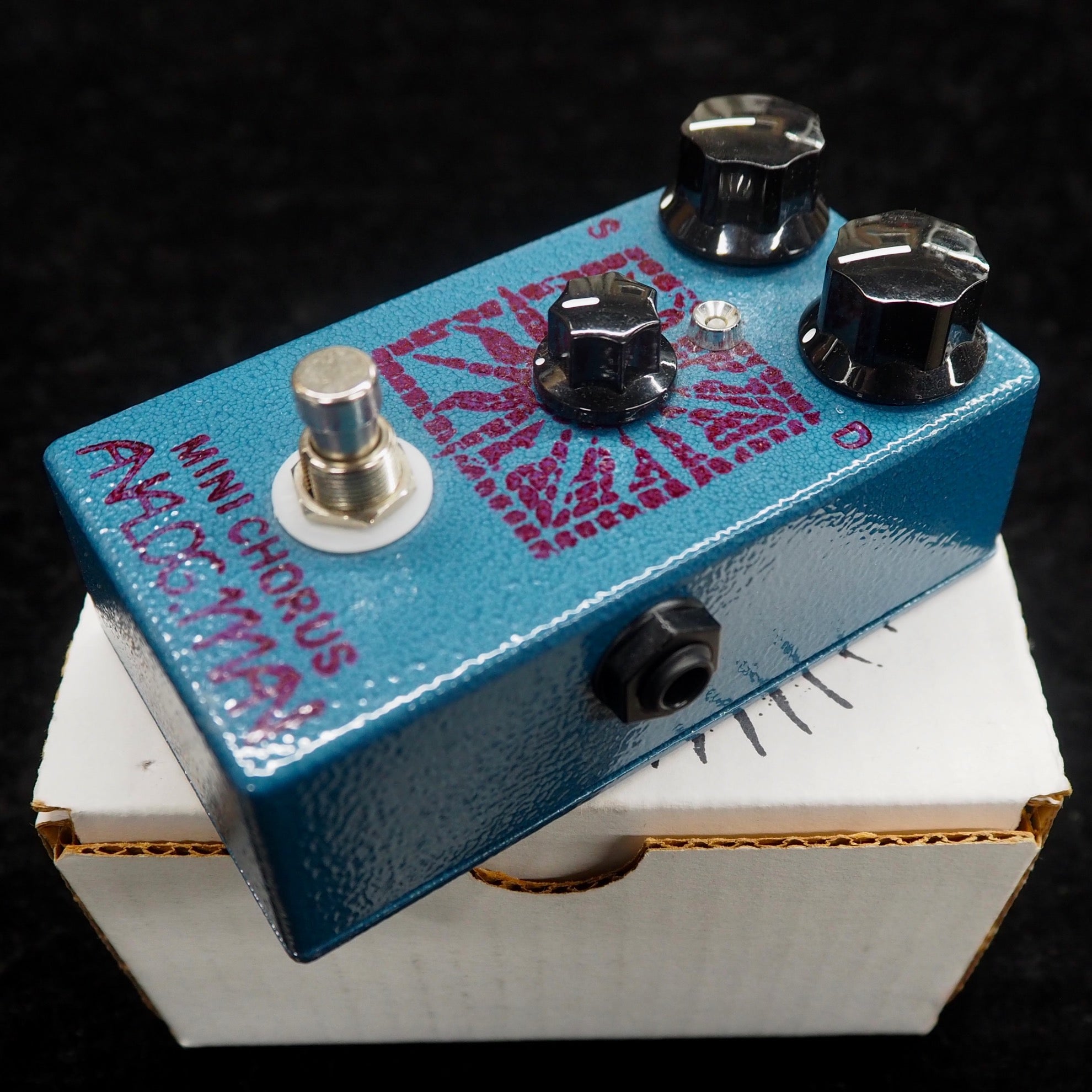 MINI CHORUS w/Mix Knob